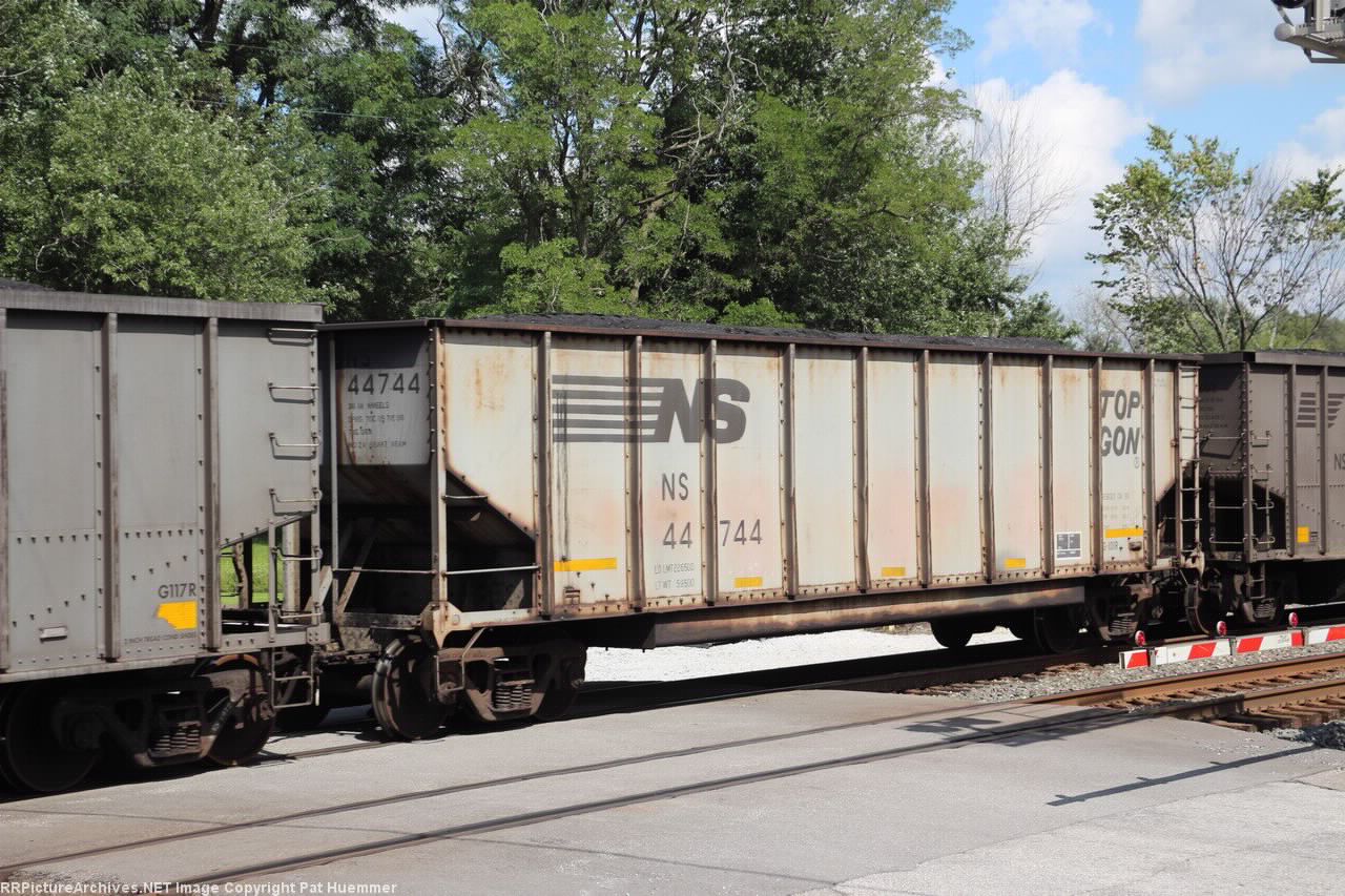 NS 44744