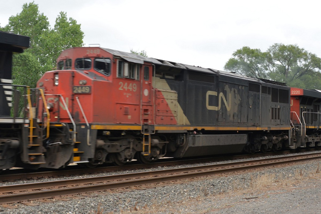 CN 2449