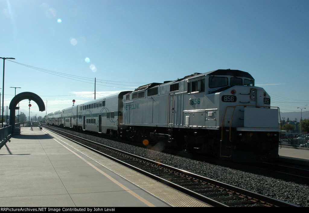 An F59PH brings up the rear of the consist