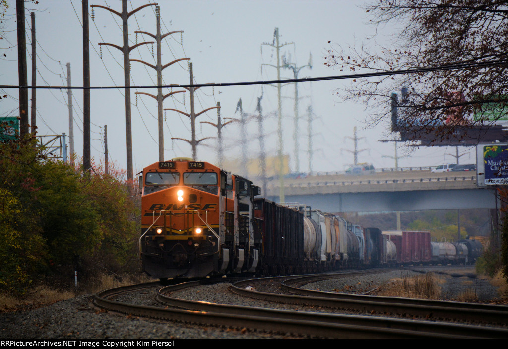 BNSF 7415 16T
