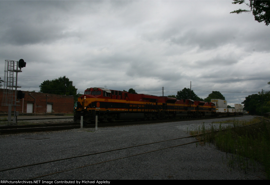 KCS power on SB NS train.