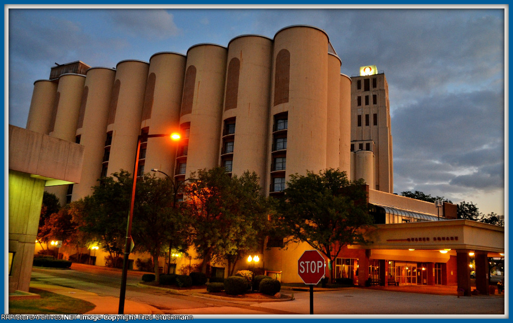 Quaker Oats silos provide housing for UofA students and lodging fo ...