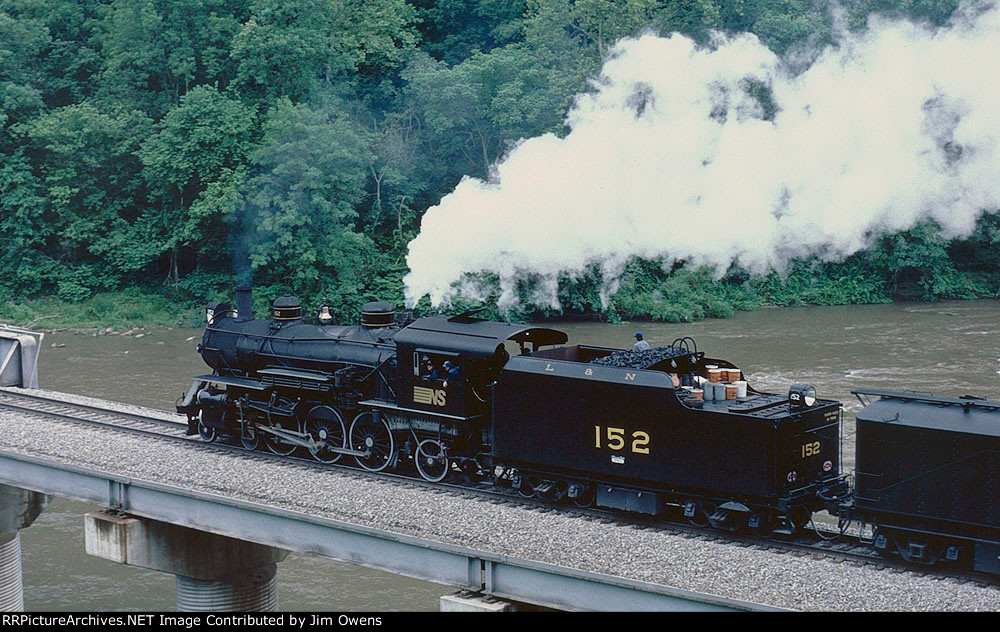 L&N 152 crossing the French Broad River