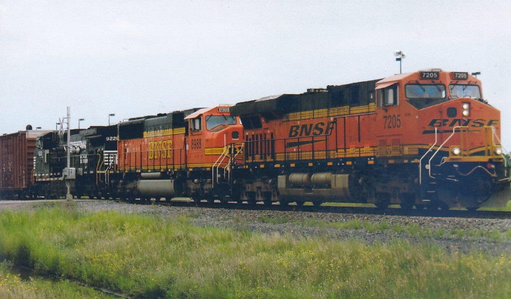 BNSF 7205 West
