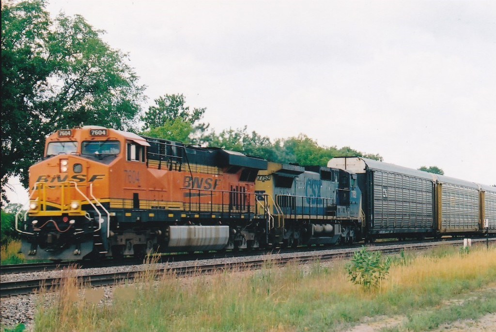 BNSF 7604 East