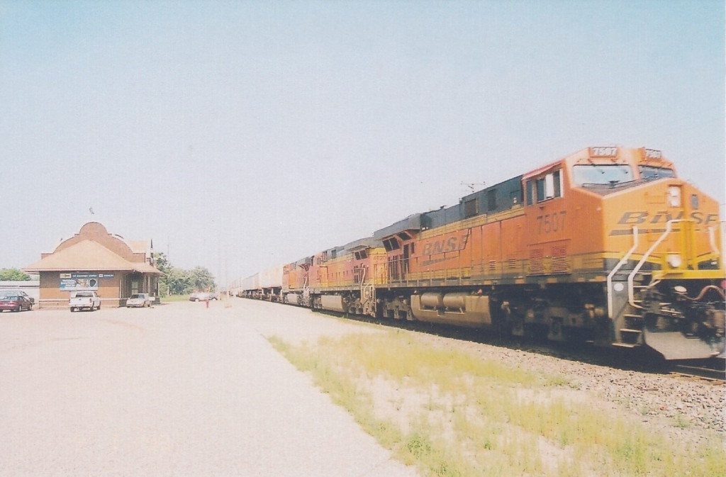 BNSF 7507 East