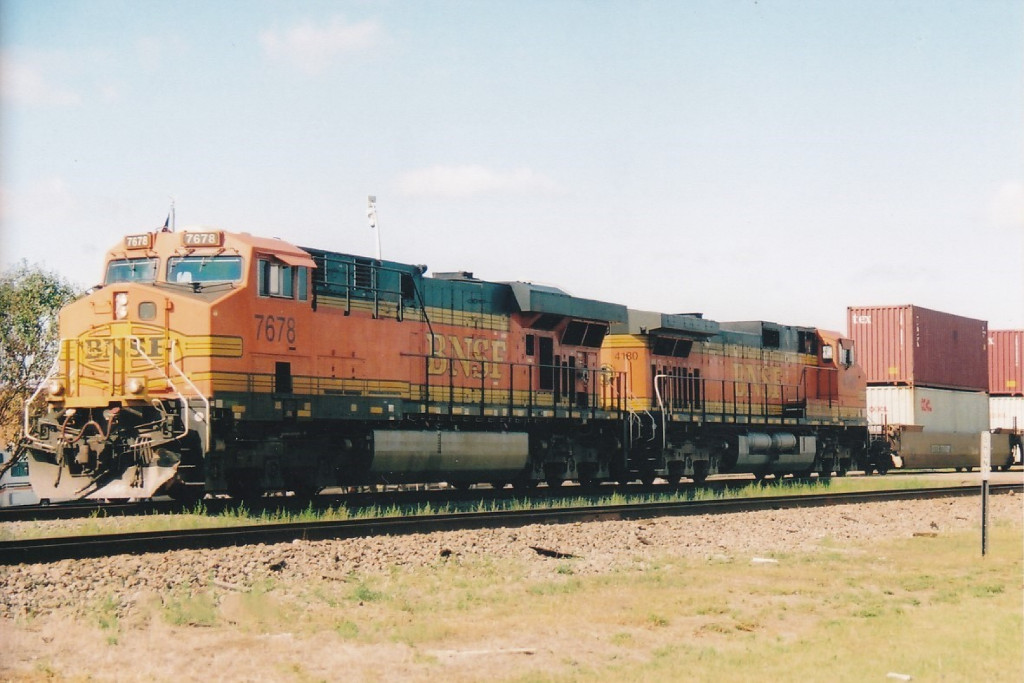 BNSF 7678 East