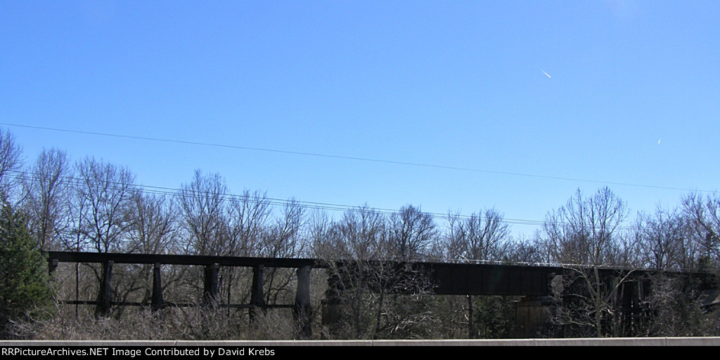 Old SLSF bridge approximately halfway between Blue and Bokchito, OK.