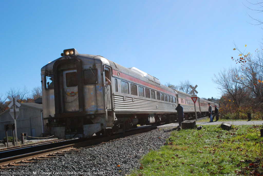 9801 returns to go into the siding once again.