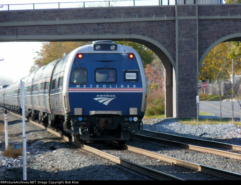 Amtrak 9800 about to pass under the 10th Street viaduct