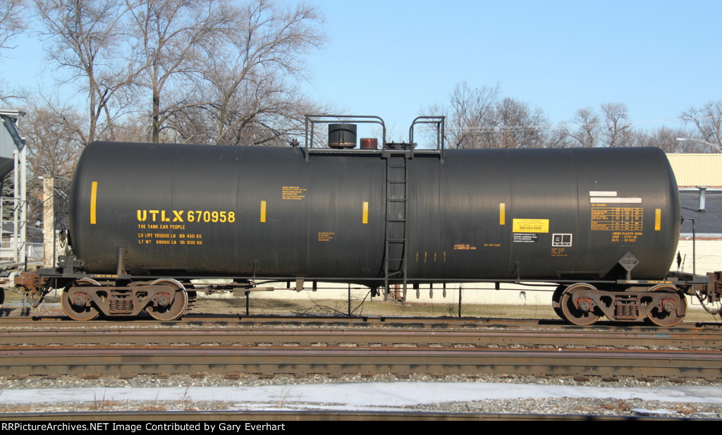 UTLX 670958 - Union Tank Car