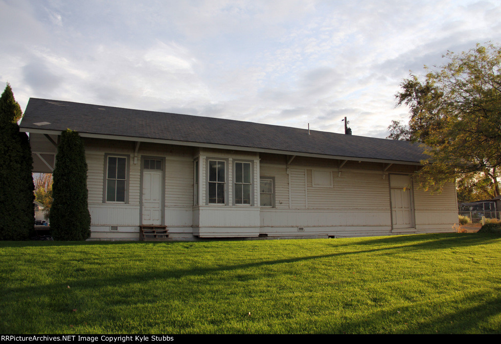 Warden, WA Milwaukee Road depot