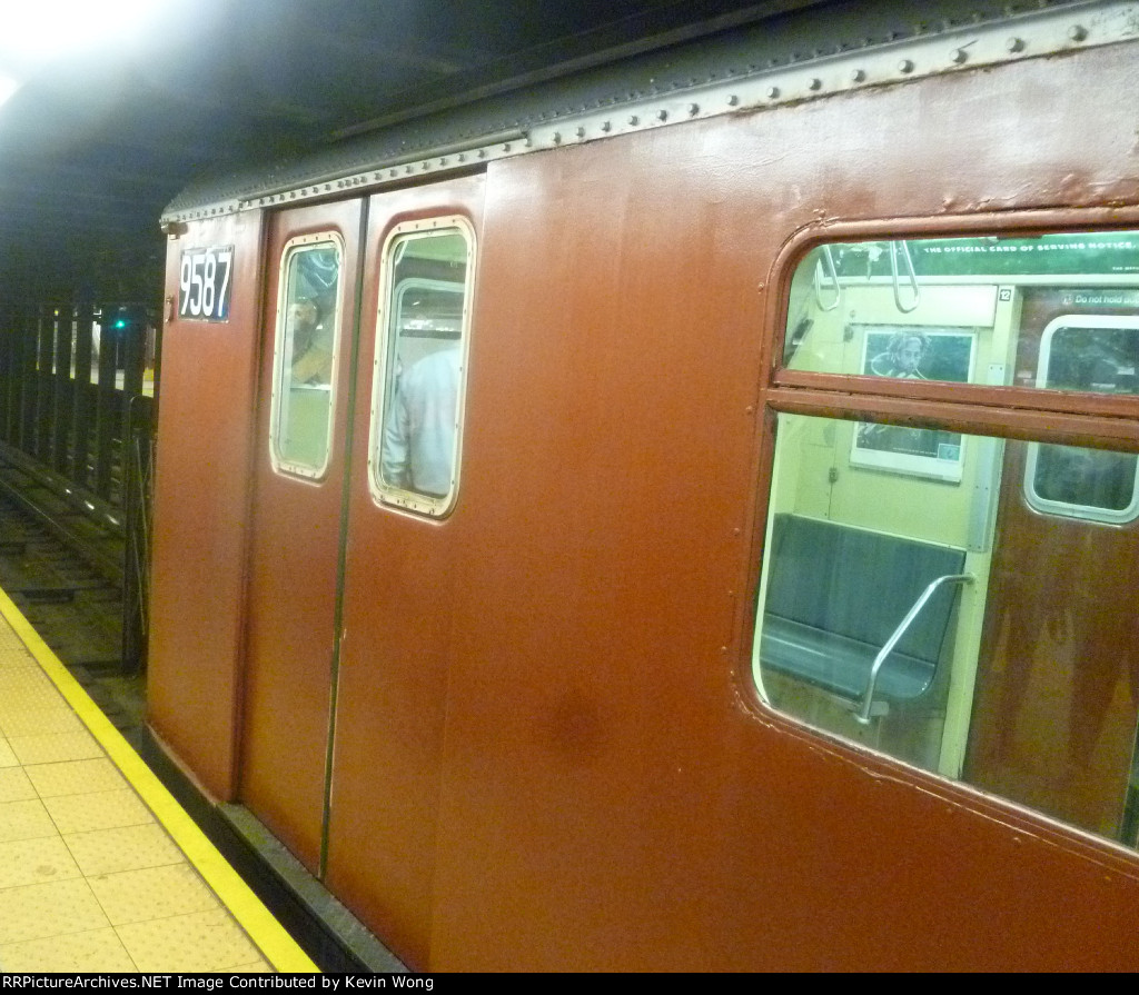 IRT World's Fair R36 9587