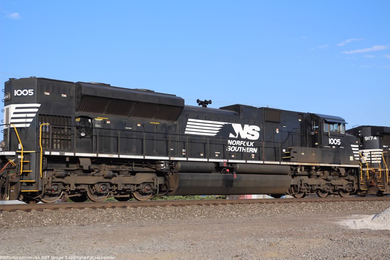 NS 1005
