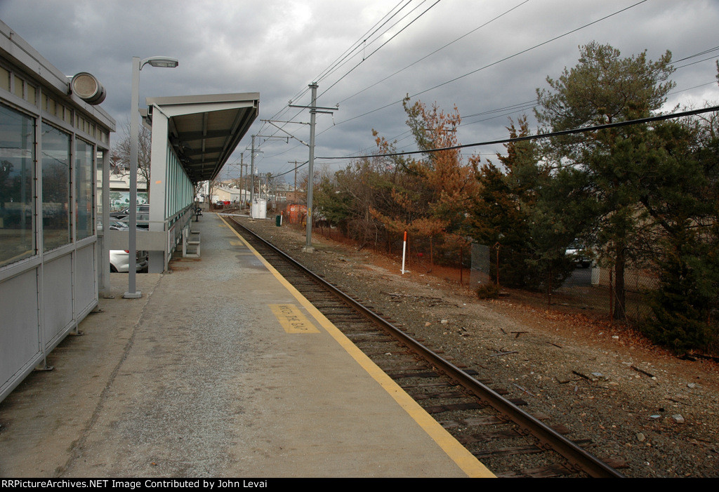 Springdale Station-looking north