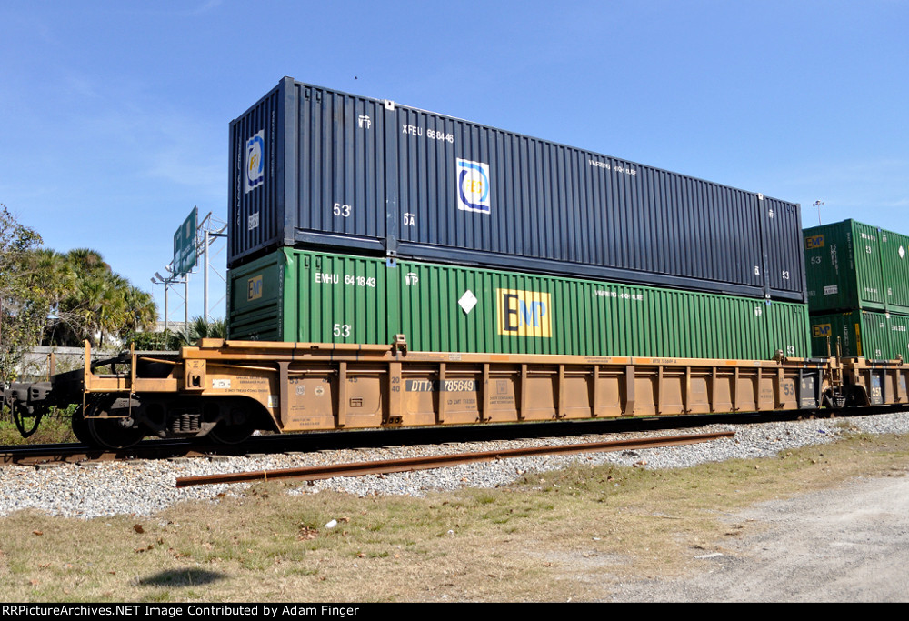 XFEU 668446 FEC Container