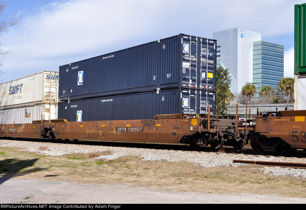 XFEU 668747 FEC Container