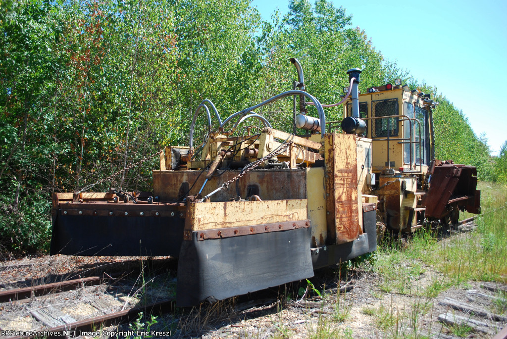 NJT BR301 On the Monmouth Running Track