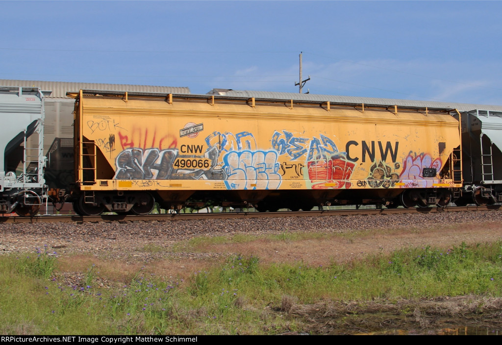 CNW 3 Bay ACF Covered Hopper
