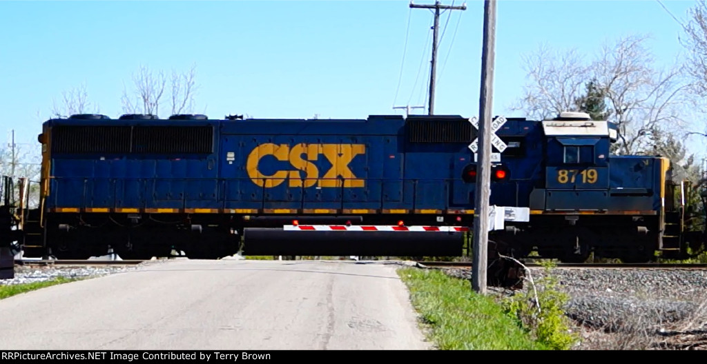CSX 8719