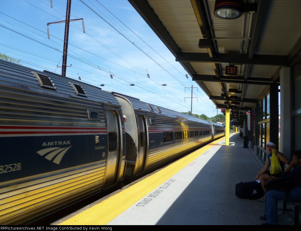 Amfleet I coach 82564