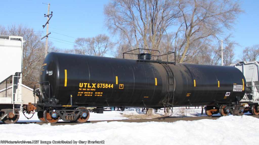 UTLX 675844 - Union Tank Car