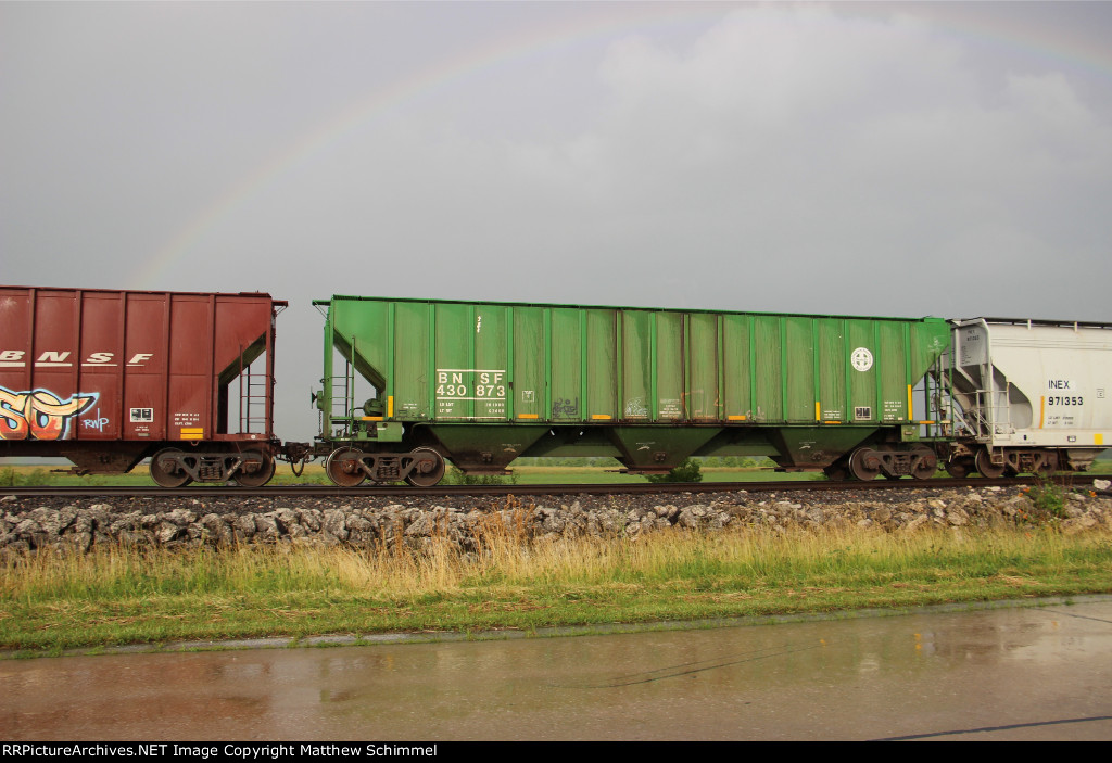 BNSF Green Trinity Hopper