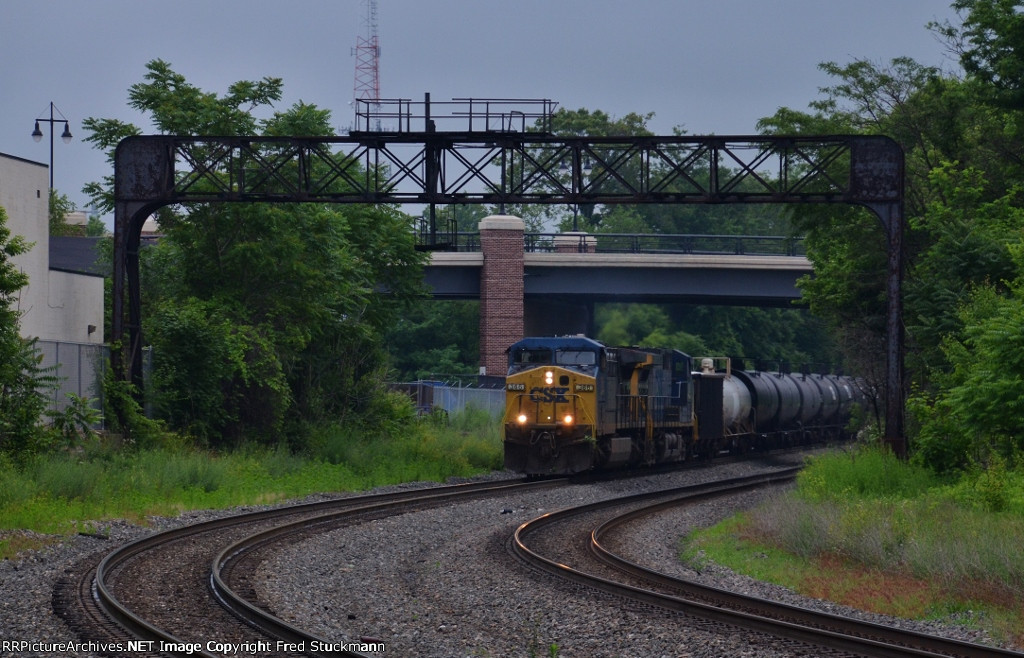 CSX 366 has K143 in tow.