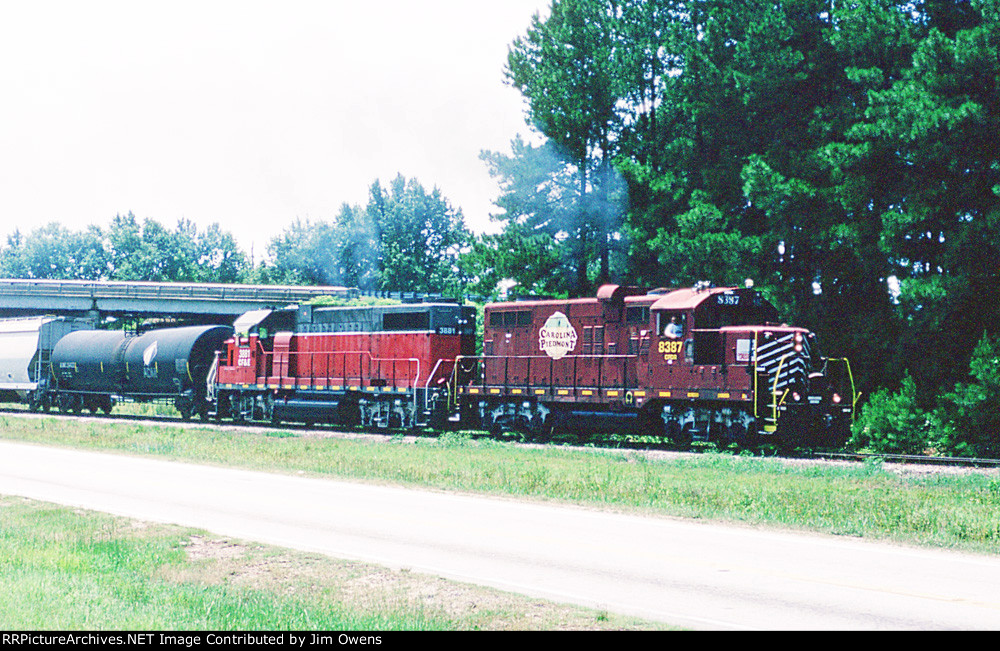 CPDR 8387 westbound under I-385 bridge