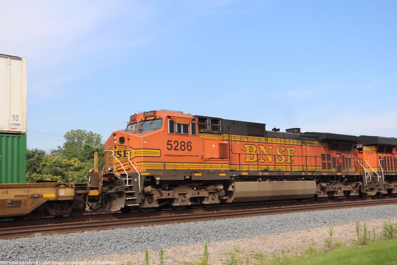 BNSF 5286