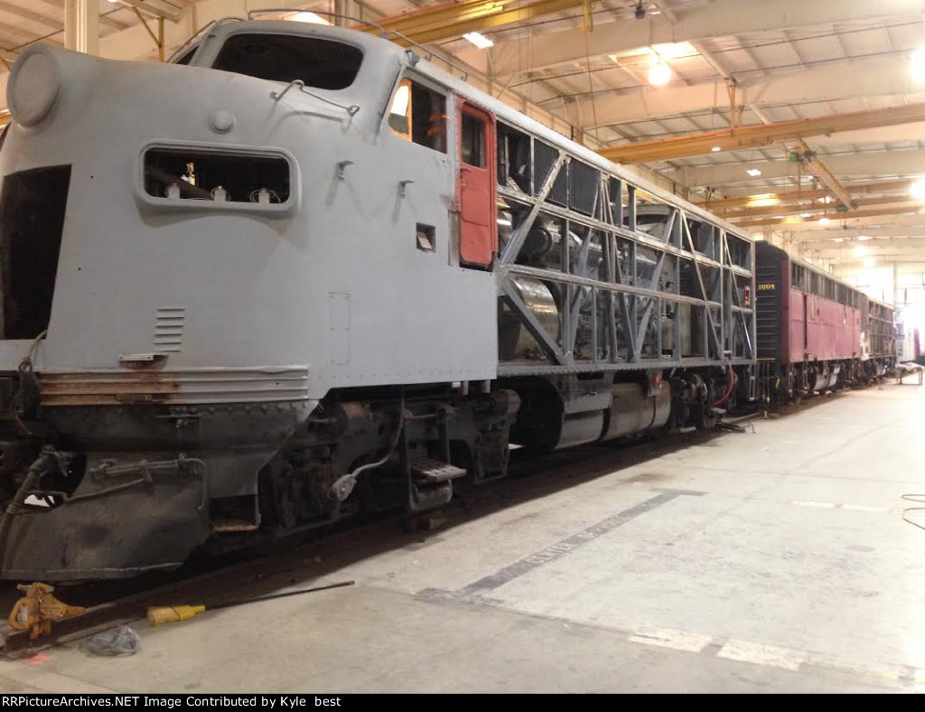 Aberdeen Carolina and Western F unit stripped down