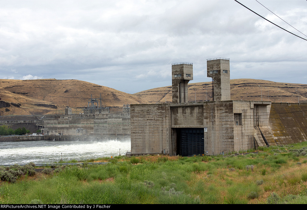 Lower Monumental Dam
