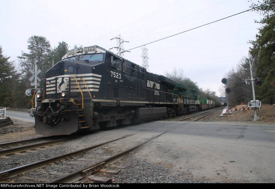 NS 7523