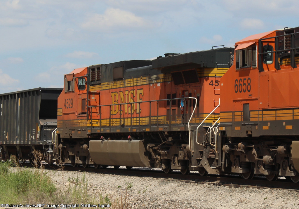 BNSF 4529