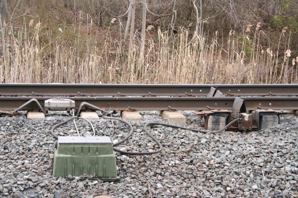 Side View Of the Hot Box and Dragging Equipment Detector