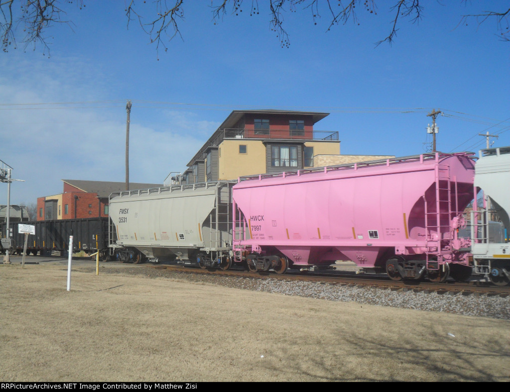 Pink Hopper
