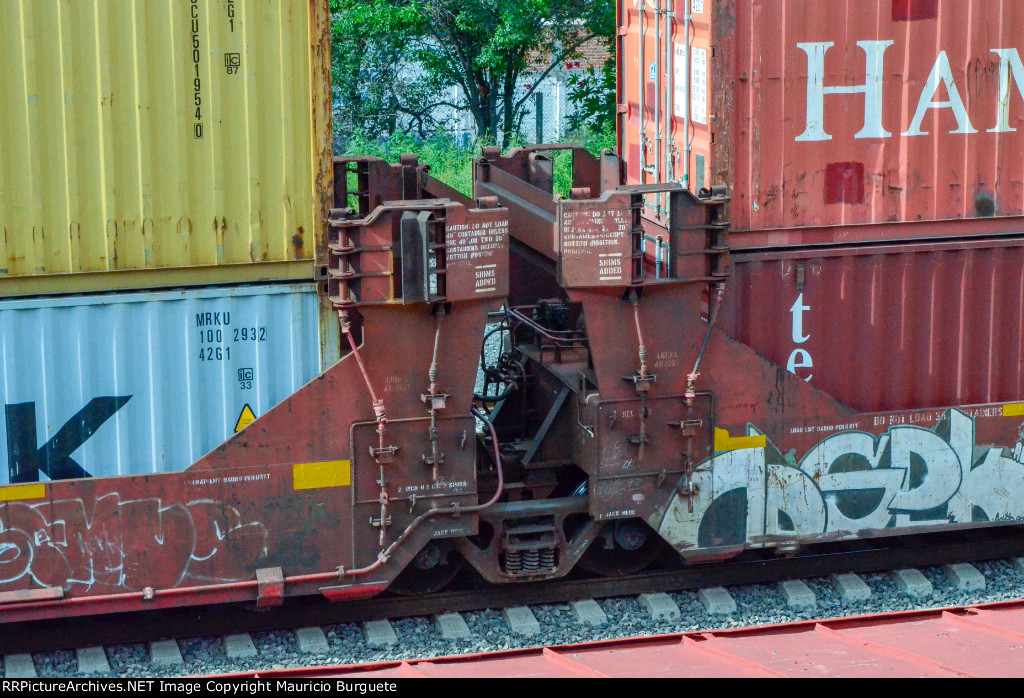 TFM Double Stack Car shared truck