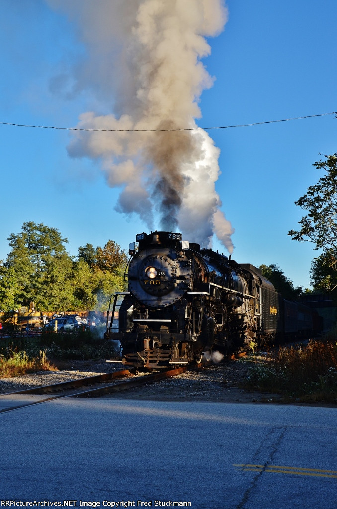 NKP 765 steps out onto Hazel St.