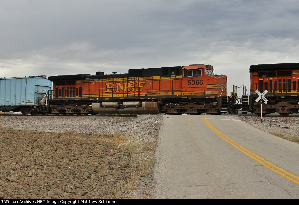 BNSF 5066