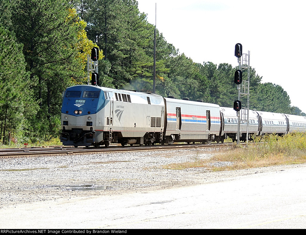 Amtrak P080