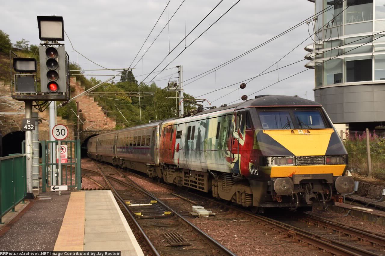 Class 91 #91111 propels a train to London