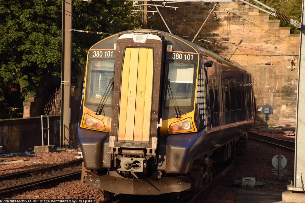 Class 380 EMU taking a load of commuter home
