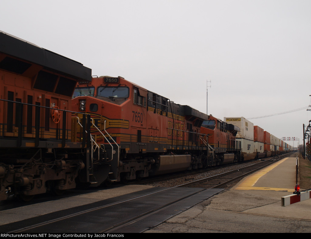 BNSF 7650
