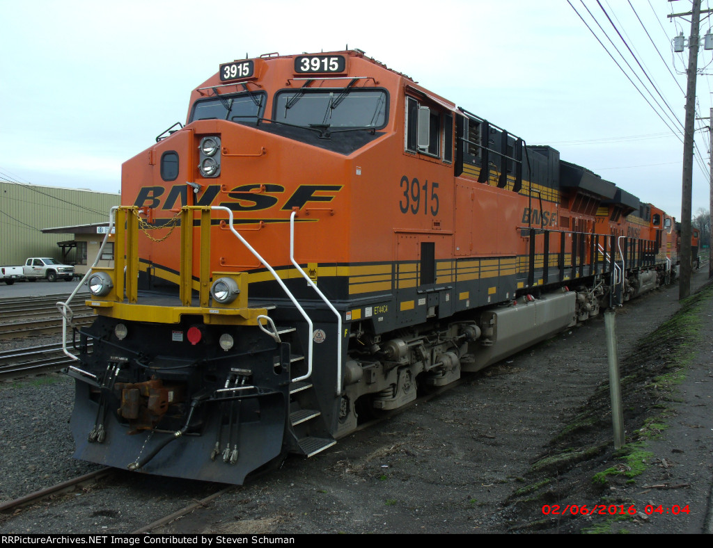 Waiting at Willbridge for next assignment