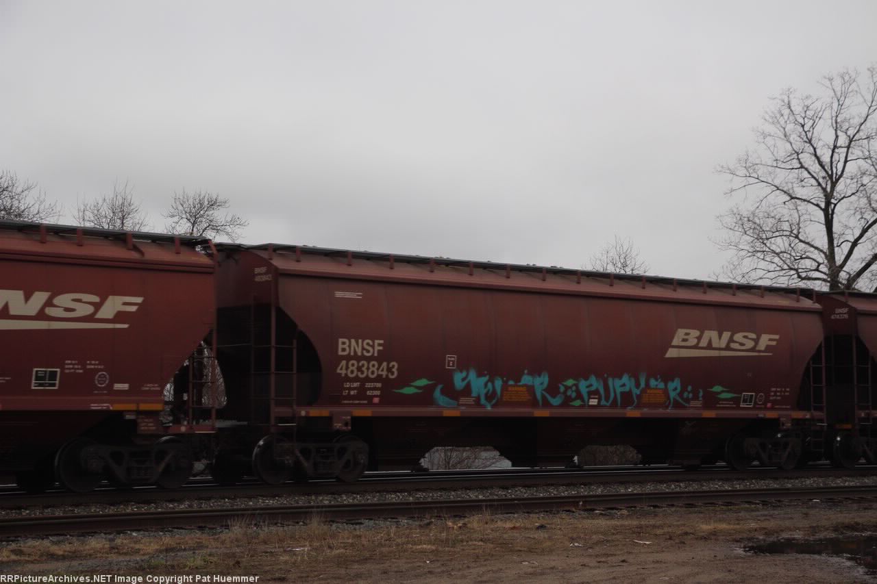 BNSF 483843