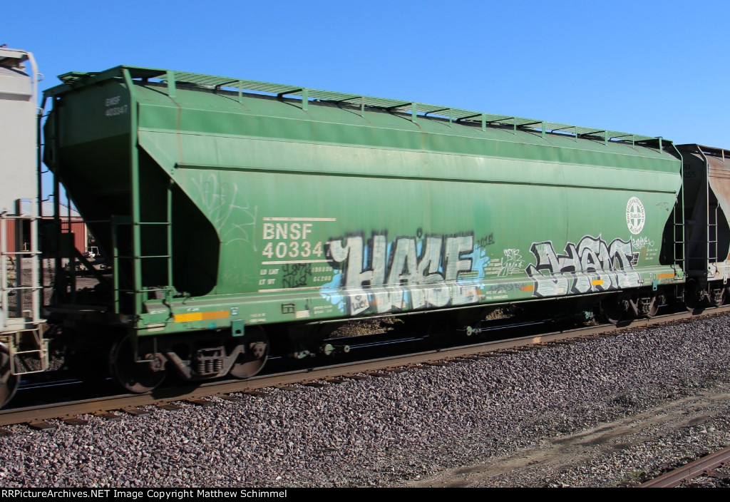 BNSF Green ACF 3 Bay Cover Hopper