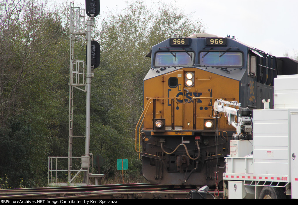 CSX Q602 Crawling through Crawford