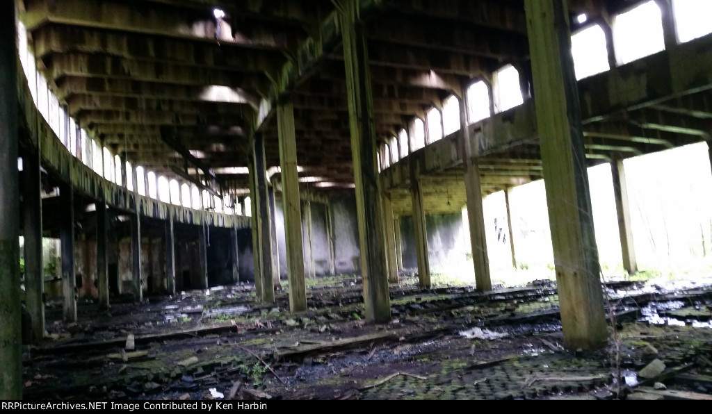 Delaware Lackawanna & Western Roundhouse, Inside Center Left Stalls