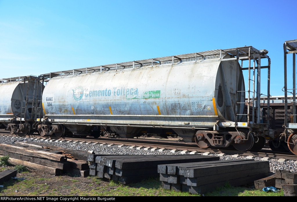 GAMX Cylindrical Hopper