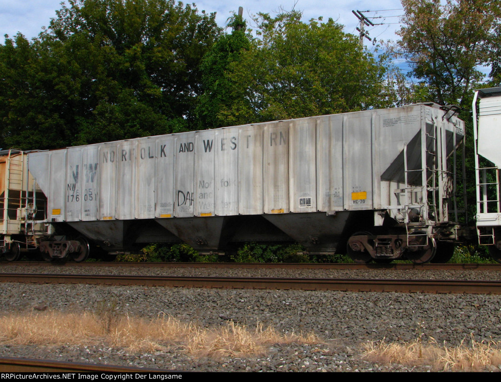 NW 176051